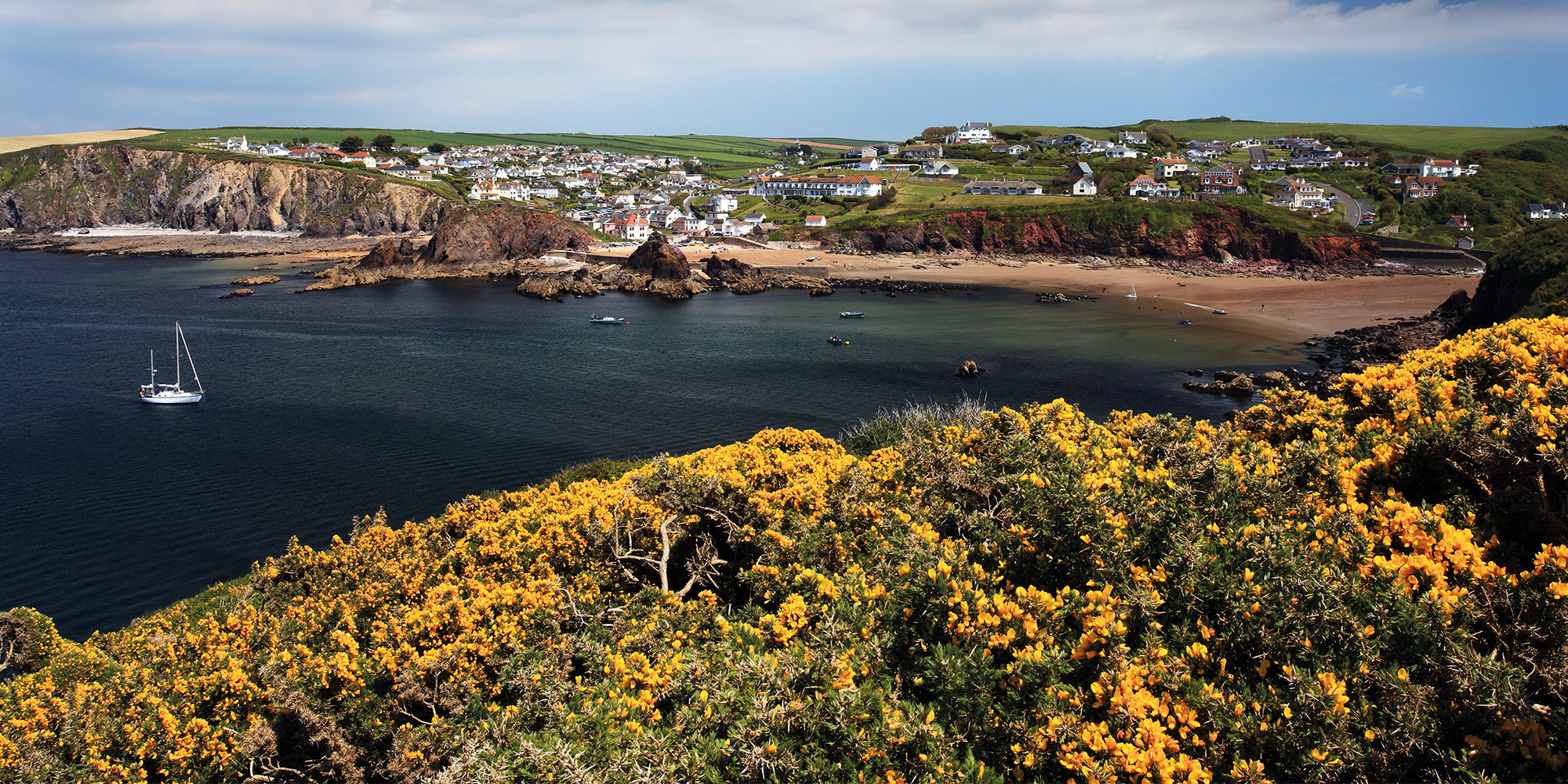 Experience 360° views of coast and country at Ocean Reach | Devon Living